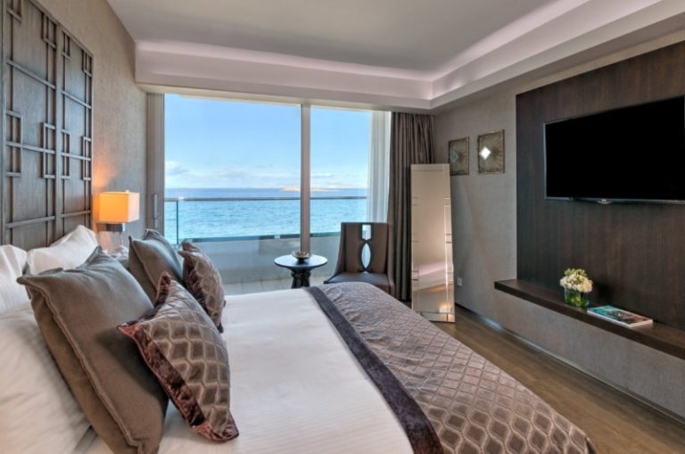 Divani Apollon Palace & Thalasso | Athens by Locals
